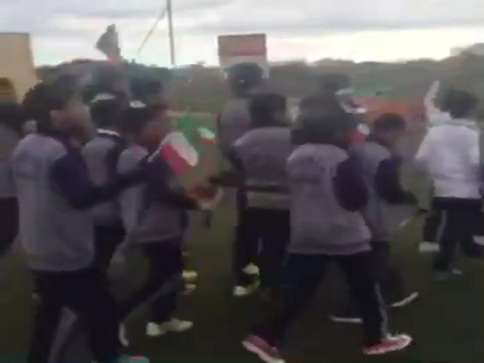 فيديو فريق أكاديمية سبورتي الكويتي ينسحب من بطولة برشلونة بعد